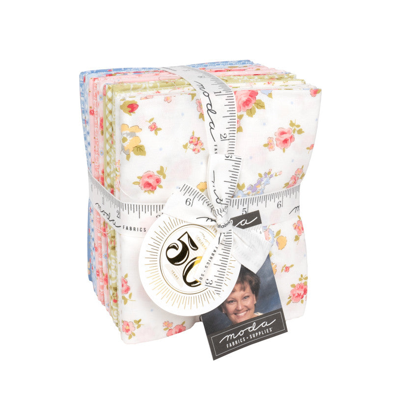 Memory Lane Fat Quarter Bundle by Brenda Riddle Designs for Moda Fabri ...